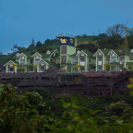 Luxury Stay in Vagamon, Kerala - Cave Rooms - Foggy Knolls